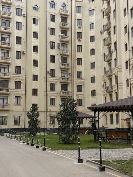 Пойтахт Гавхари Продается 3 комнатная коробка Дархан Алайский рынок
