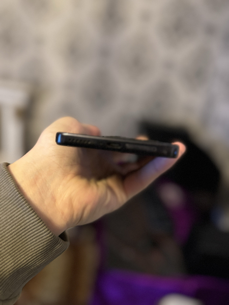 Xiaomi Redmi Poco xolati yaxshi