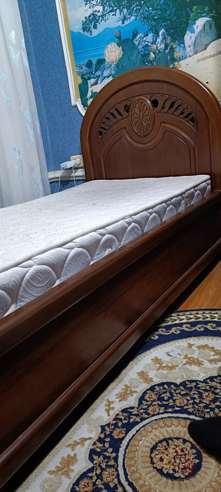 Продается кровать, односпальная с матрасом