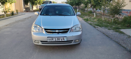 Lasetti ( Lacetti) 1.8     urilmagan. Rangi kulrang (stalnoy) Bo'yoq (