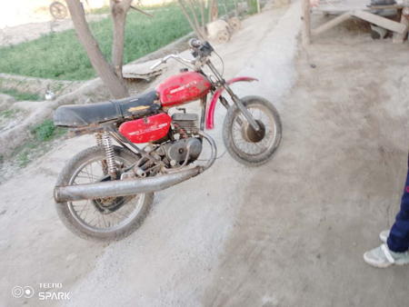 Mototsikil sotiladi  Miniski holati alo darajada yurup turubdi
