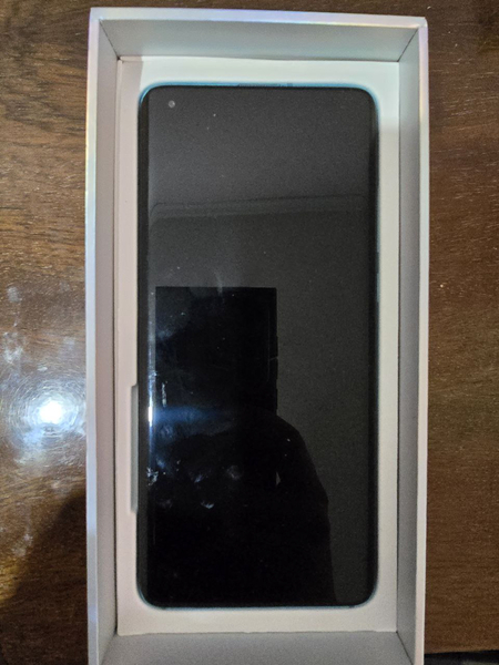 Xiaomi Mi 10 5G плюс наушники Redmi Buds