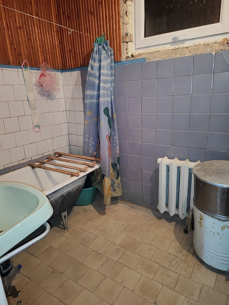 Продаёстя 2 х комнатная квартира