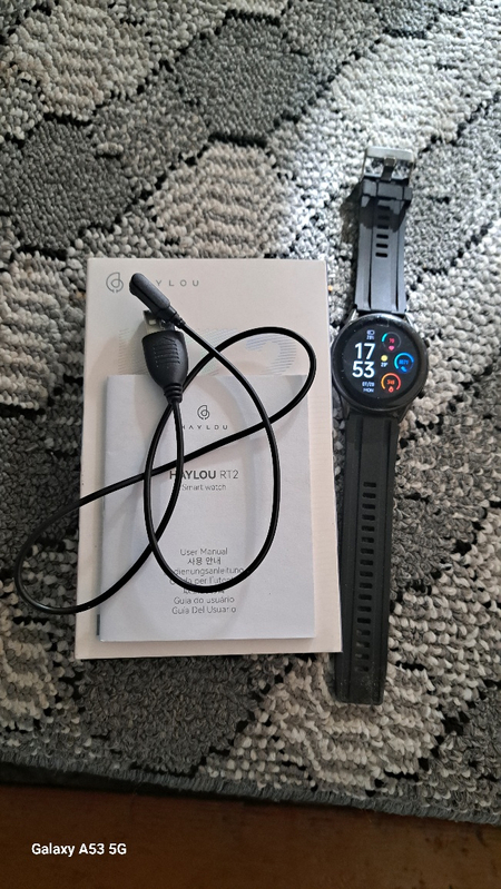 Smartwatch смартчасы продаются по хорошей цене