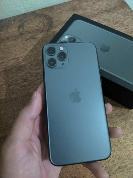 iphone 11 pro karobkasi bilan