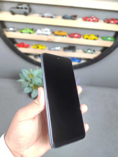 Redmi 10 128 gb  va Vivo 21e 128gb