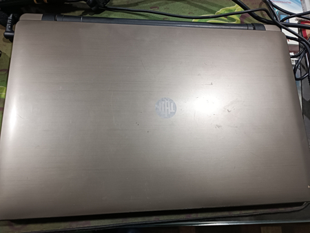 Novutbook  i3/4100m