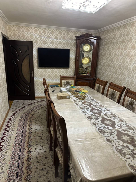 Продается квартира 4/2/4