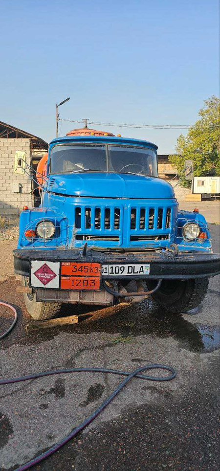 ЗИЛ 130В (бензовоз, водовоз)