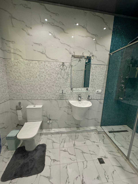 Срочно сдается 3/4/7 квартира 120 м²  Ор-р: Посольство Франции   (ХМЕ)