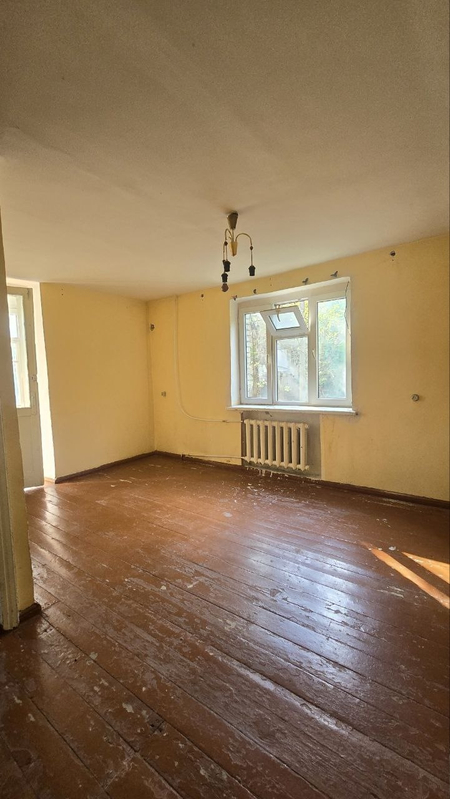 Продажа - Чиланзар 1 квартал, 3/2/4 кирпич