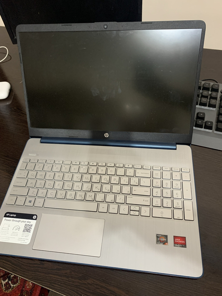 Hp Ryzen5 5500U sotiladi
