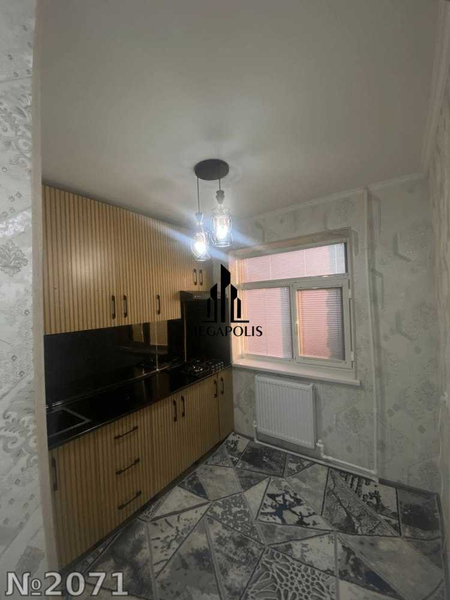 №2071 1 хонали уй сотилади