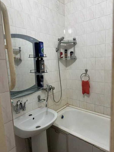 Чилонзор 2кв улучшенка \\n2².1.4 60м² б.н 2/6разделка\\nорр Торговый центр