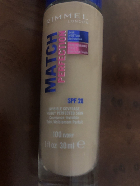 Тональный крем Английского брэнда Rimmel оригинал!