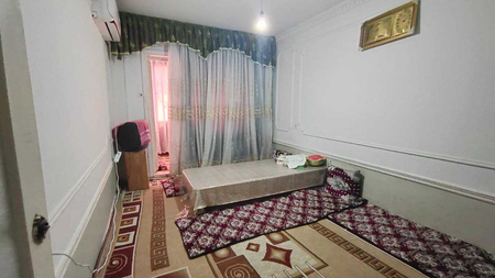 Срочно продаю двух комнатную квартиру возле Рисового рынка\\\