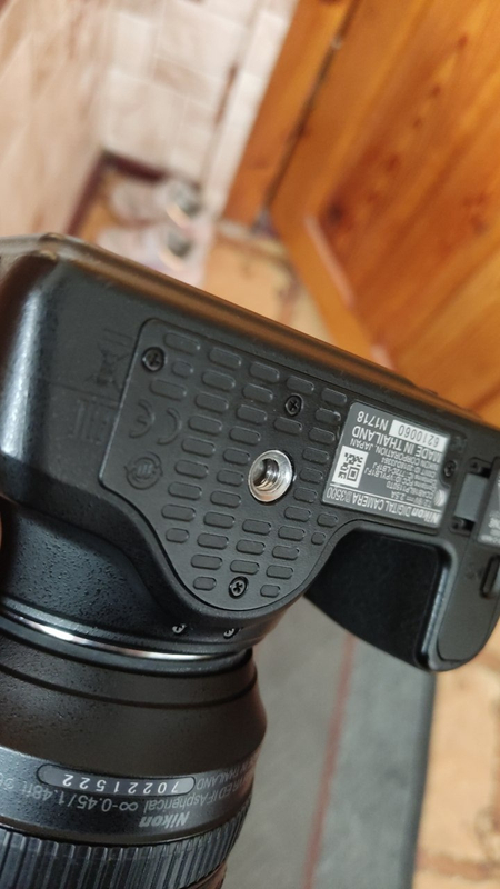 NIKON 3500 XOLATI ZOʻT Abektif 18/140