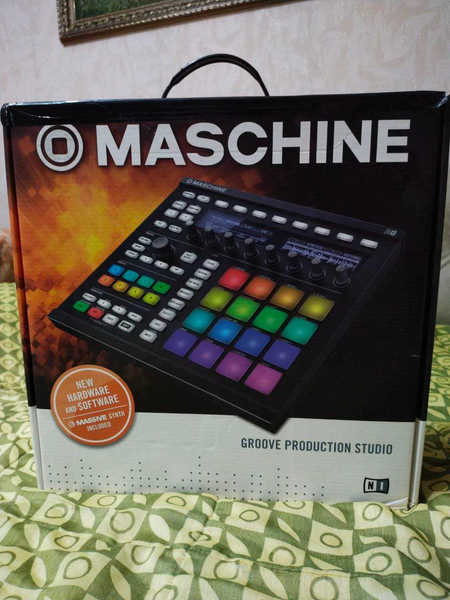 Native-Instruments Machine.