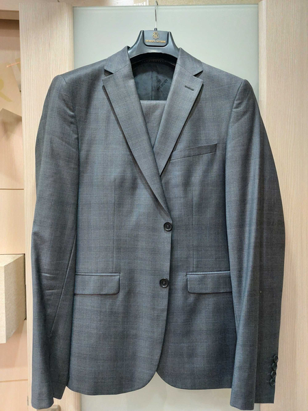 Скидка! Мужской костюм и брюки под бренда Hilburn