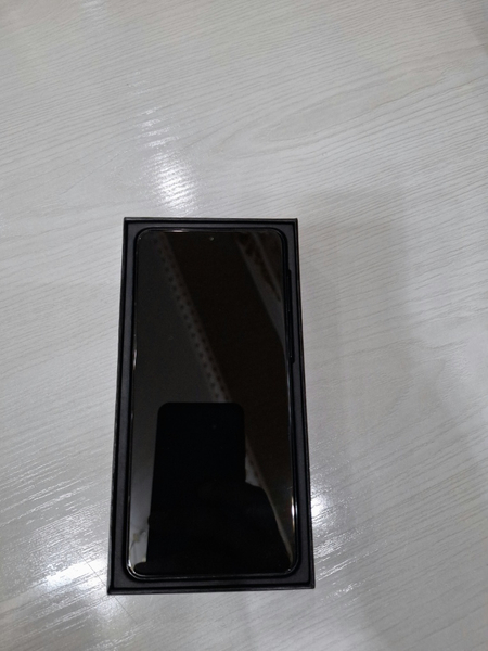 Samsung S21Plus 8/128