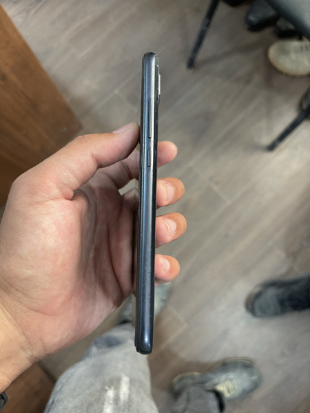 Redmi 7 4/32 idial sastayaniya