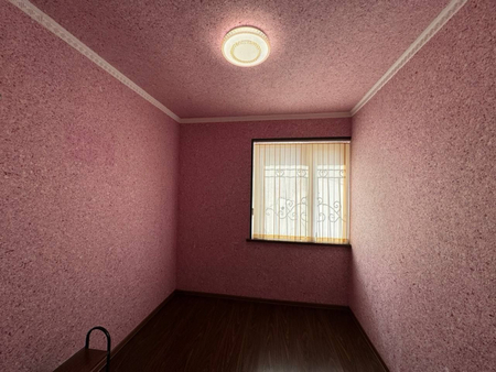 Продается 3 ком. Квартира на 1 этаже по ул. Амира Темура ор.Хамкорбанк