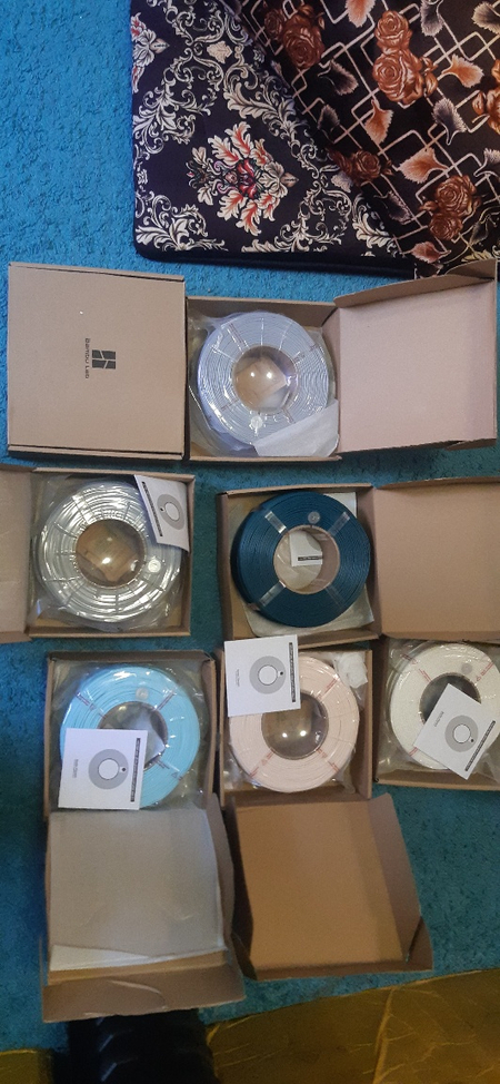 Продам 3д принтер  Bambu Lab X1CC