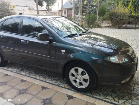 Lacetti sotiladi kelishilgan narxda