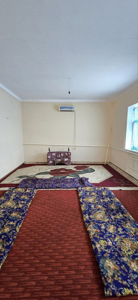 2qavatli Hovli sotiladi
