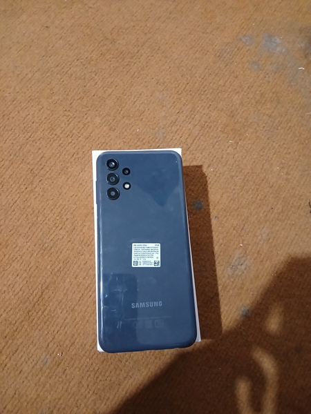 Samsung A13 sotladi xoladi  alo xotra 4/34