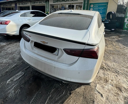 Продам спойлер Malibu 2