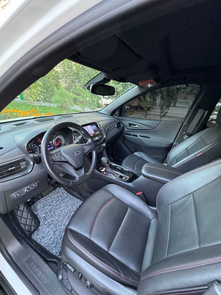 Chevrolet EQUINOX RS