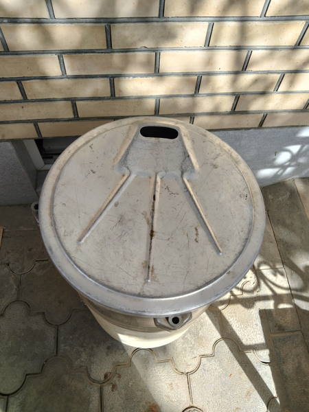 kir yuvish mashinasi yaxshi holatda sotiladi.
