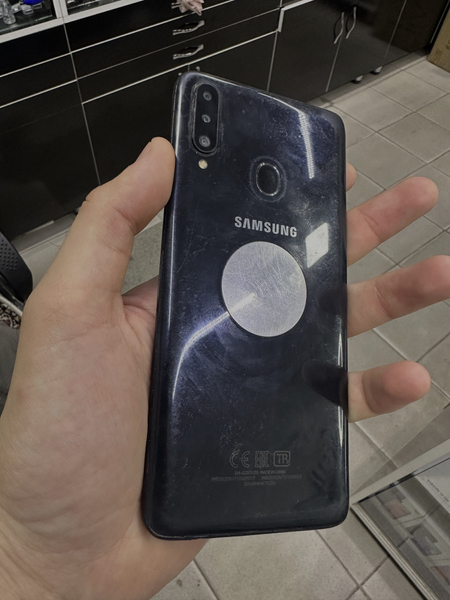 Продаётся срочна Samsung a 20 s норм состояния samsung samsung samsung