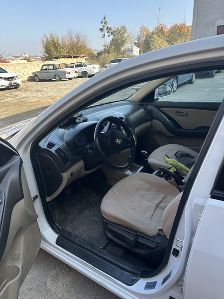 hyundi elantra zur holatda