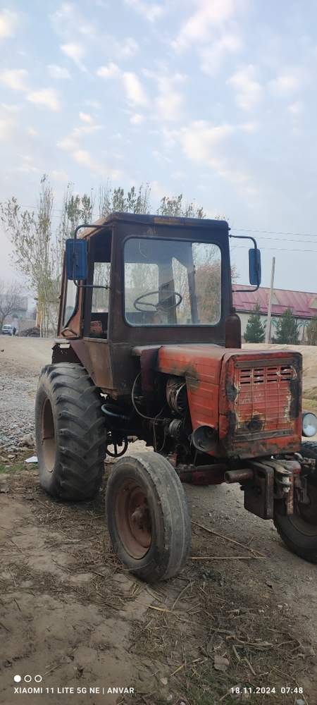 T 25 traktror sotiladi xolati yaxshi