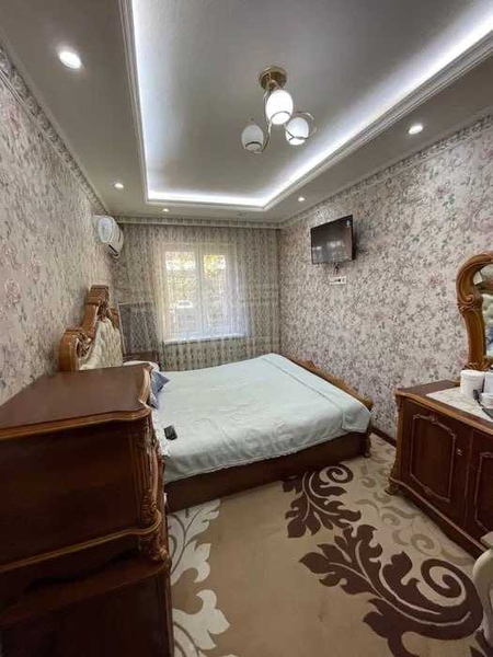 Продается квартира в Тинчлике  4/1/5,панель.(Алока),чистый ремонт,87м2