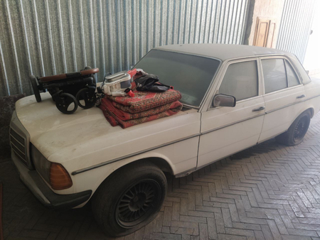 Продам Mercedes w123 самовывоз