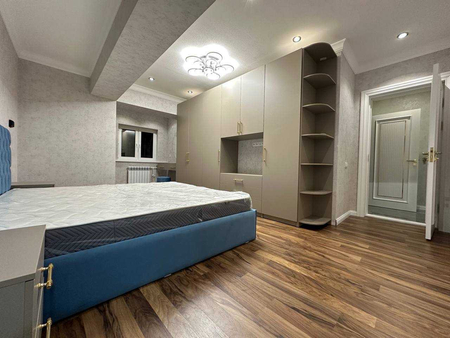 (К128972) Продается 4-х комнатная квартира в Яккасарайском районе.