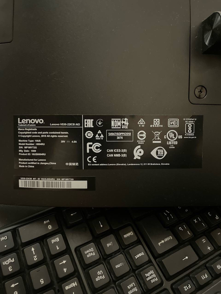 моноблок lenovo 22 дюйм, 1тб, 4 озу