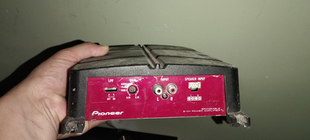 Sotiladi tez pioneer 1000watt