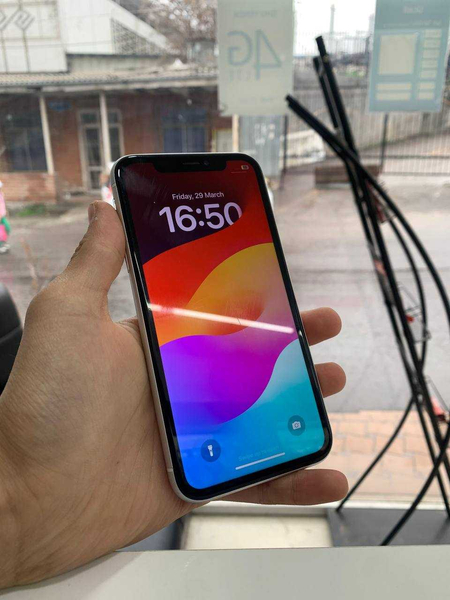 iPhone Xr 64gb ideal