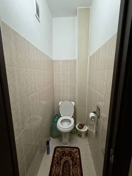 3 xonali kvartira sotiladi