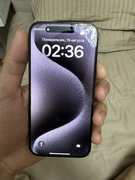 Iphone 15pro 128 black natural