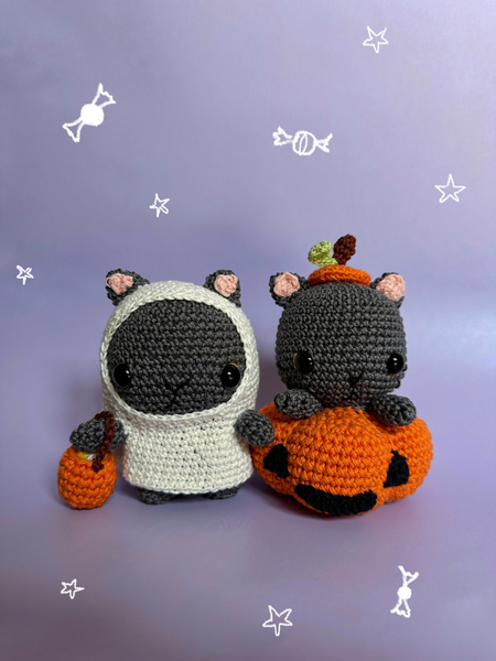 Игрушки вязаные коты
