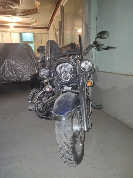 Motik sotiladi yamaha 1800 kub