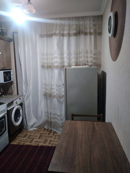 Сампи инст ва Селхоз инст ёнида квартира бор кизларга