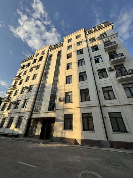 Рисовый Продаётся Срочно 3 комната Новостройка