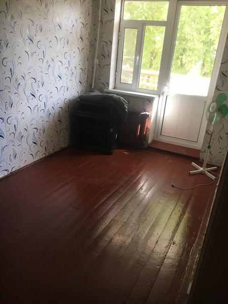 Продаётся квартира в центре города Ангрен