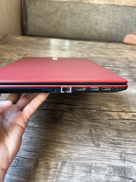 Notebook acer 4/500 сотилади